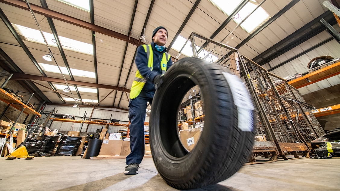 Automative Delivery Services | Sectors | DX Delivery